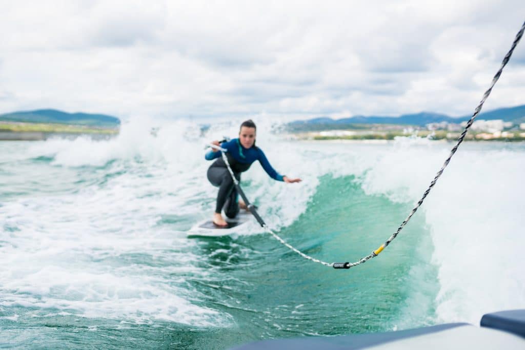 Everything You Need To Know About Wakesurfing