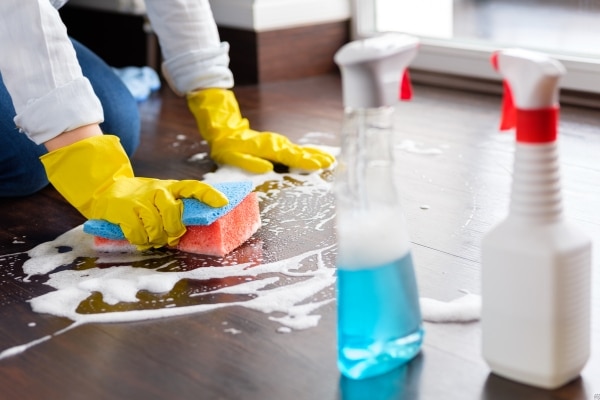 8 Bad Cleaning Habits You Need To Stop - OutsideResource