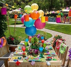 How To Host A Memorable Family Gathering - OutsideResource